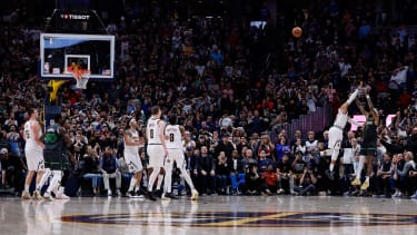 "Der beste Spieler, den ich je gesehen habe": Jokics Rekord-Show lässt ...