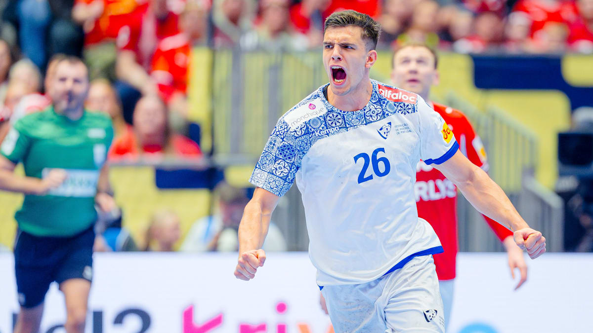 Junger Welthandballer: Jetzt setzte Francisco Costa sich durch ...