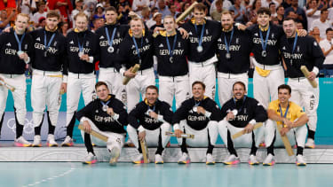 Olympia-Veranstalter: Wenige Sportler wollen neue Medaillen | handball ...