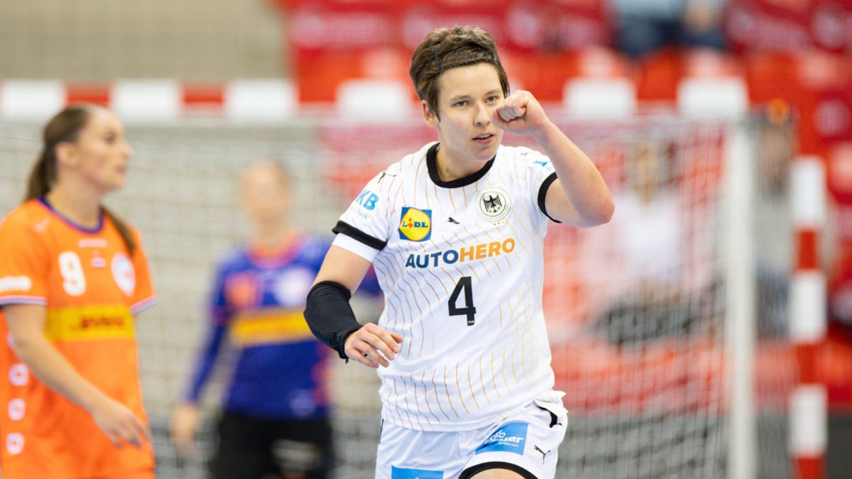 Golden League Handball Frauen: Deutschland schlägt Niederlande ...