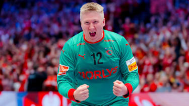 19 Siebenmeter: Dänemark gewinnt harten Fight mit Island | handball-world