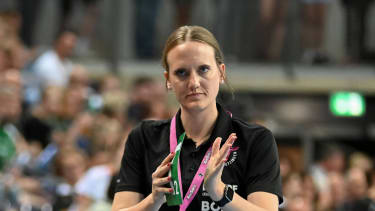 TuS Metzingen mit Derbyniederlage im ersten Testspiel | Handball-World