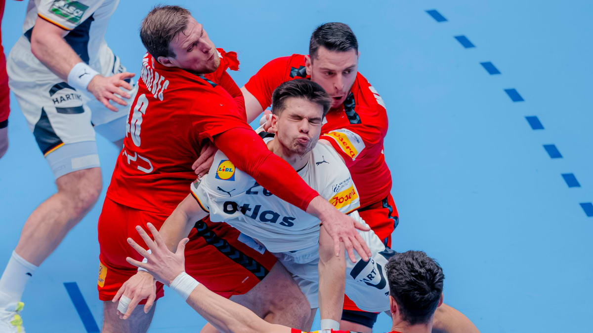 So schafft es Deutschland noch in die Hauptrunde der Handball-EM ...