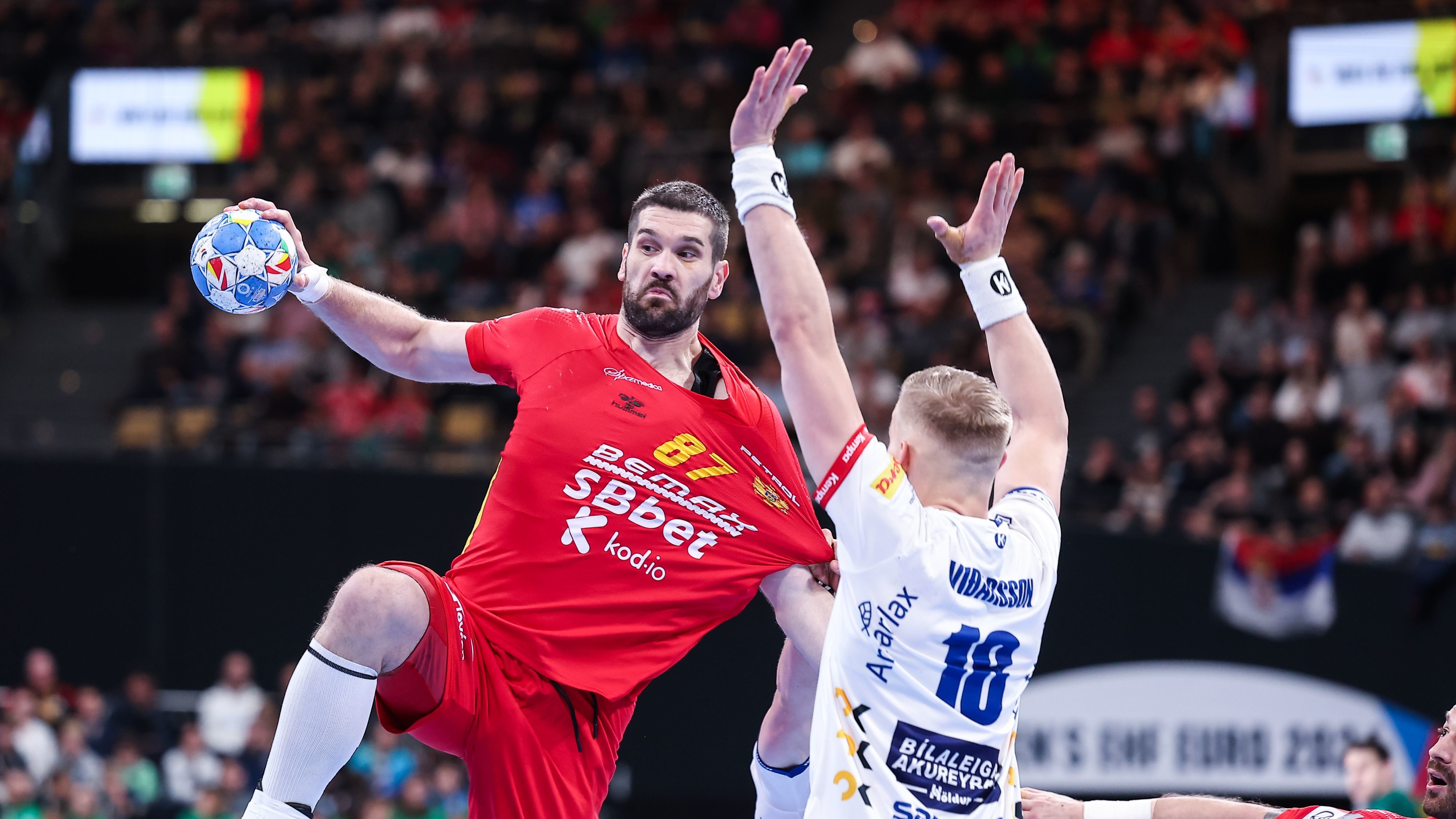 Montenegro-Star lässt Zukunft offen